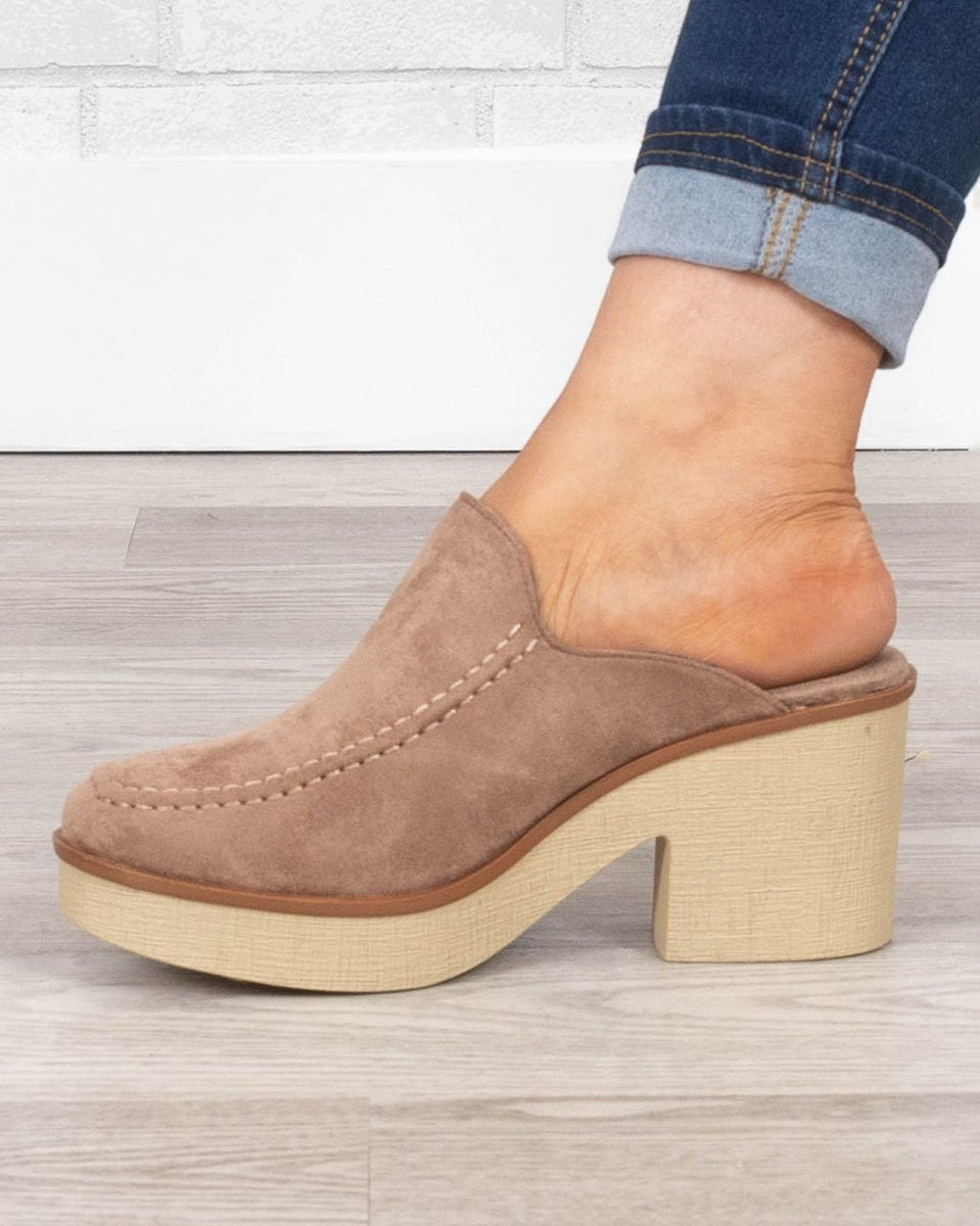 Melarey Chunky Heel Mules – Melarey Boutique